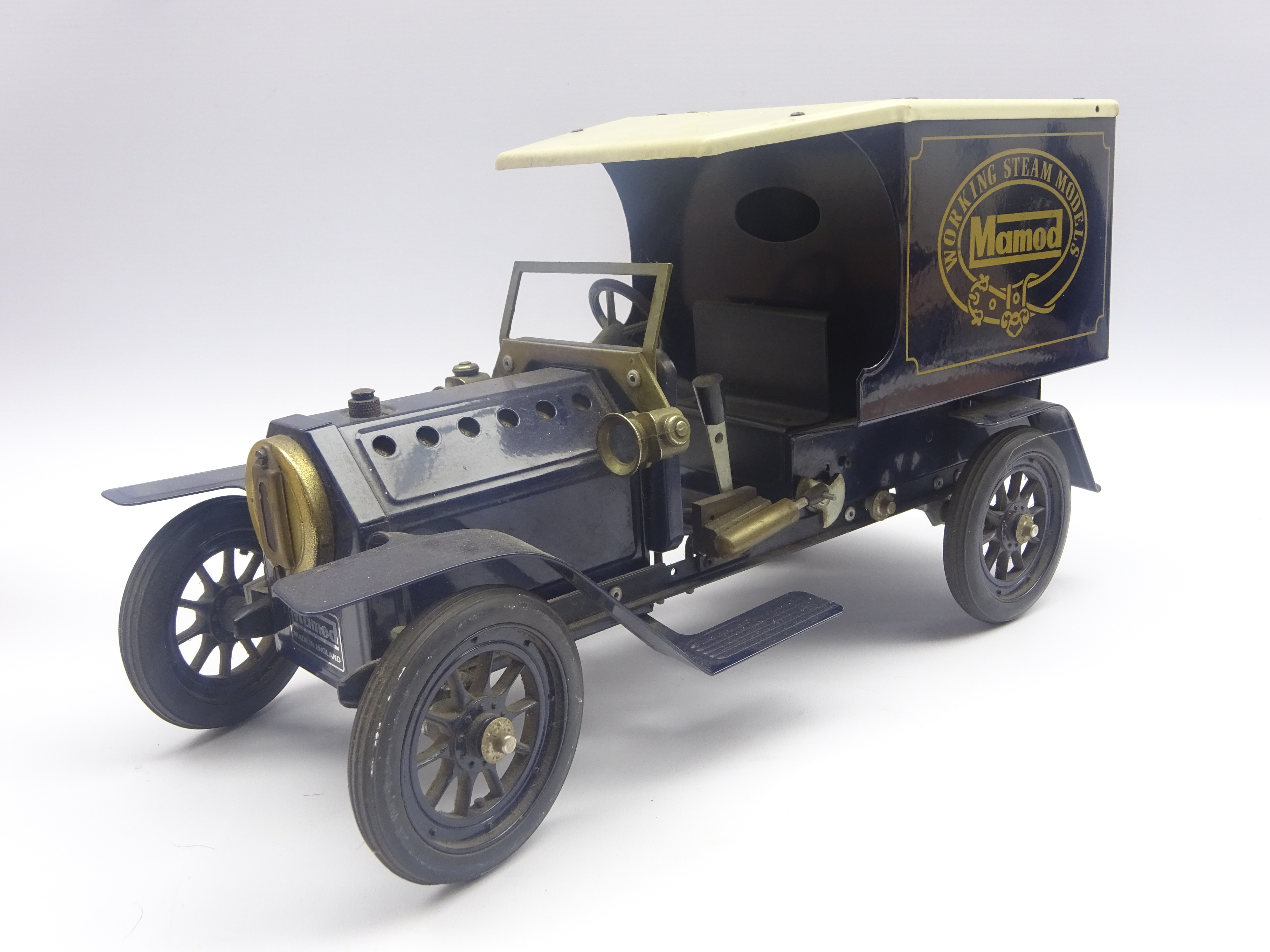 Mamod model DV live-steam Delivery Van in blue with cream roof, unboxed ...
