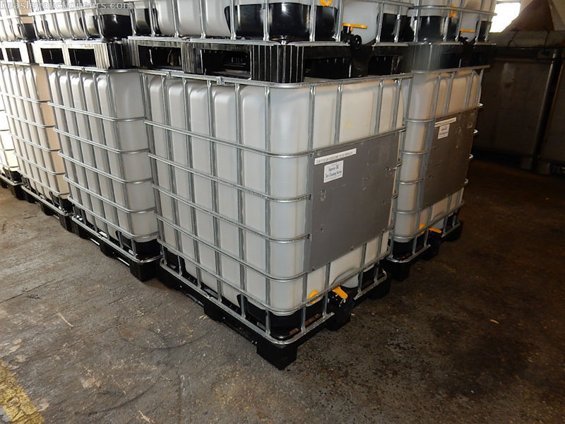 330 gallon IBC poly tote, wire frame poly pallet. Clean