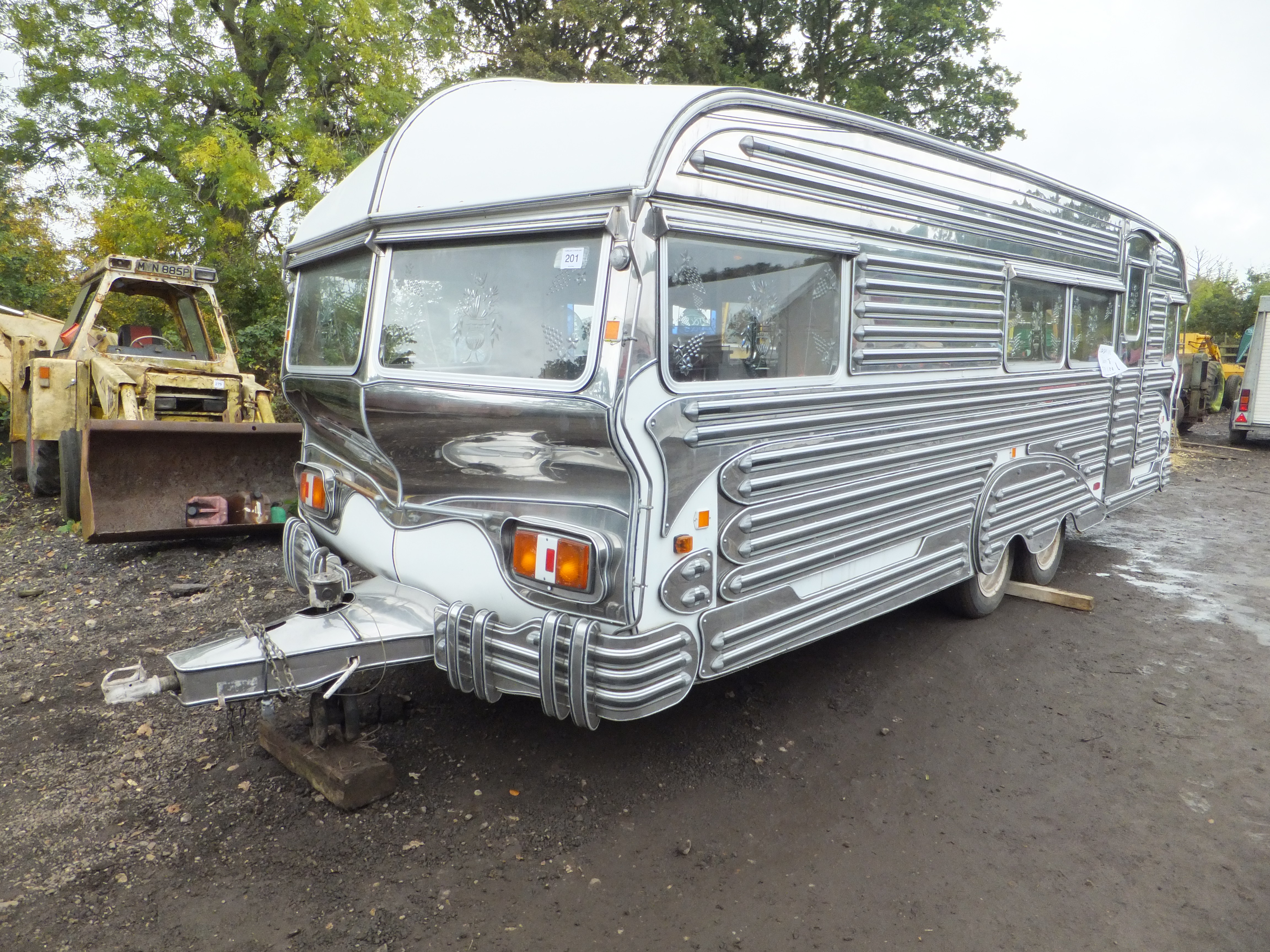 Vickers Romany Gypsy tandem axle caravan