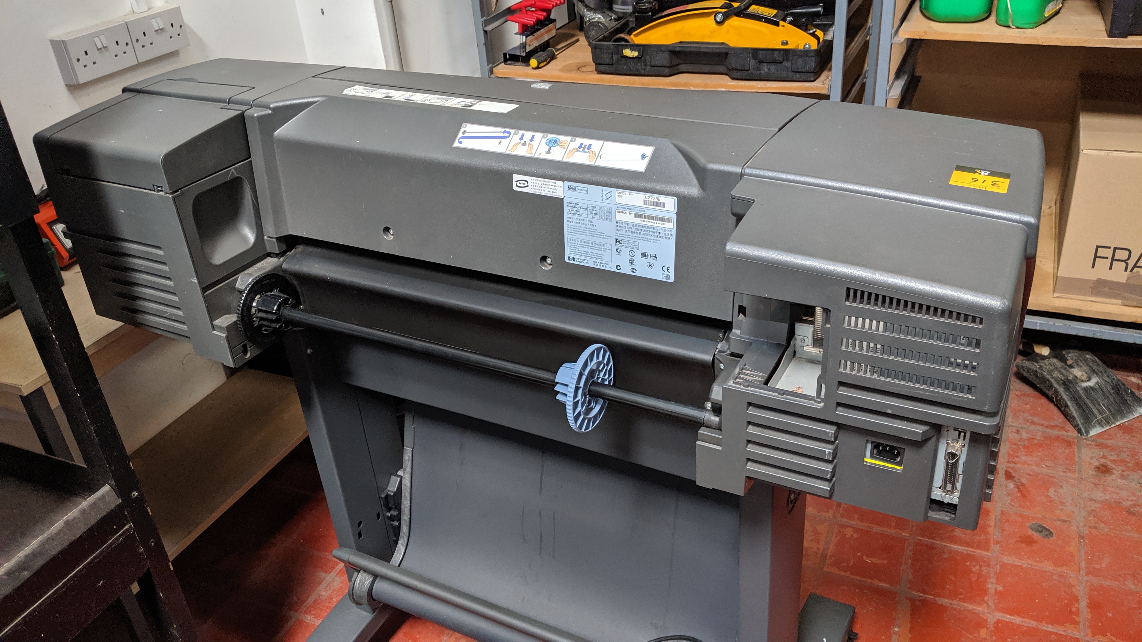 HP DesignJet 800 wide format printer, 24" capacity, model C7779B ...