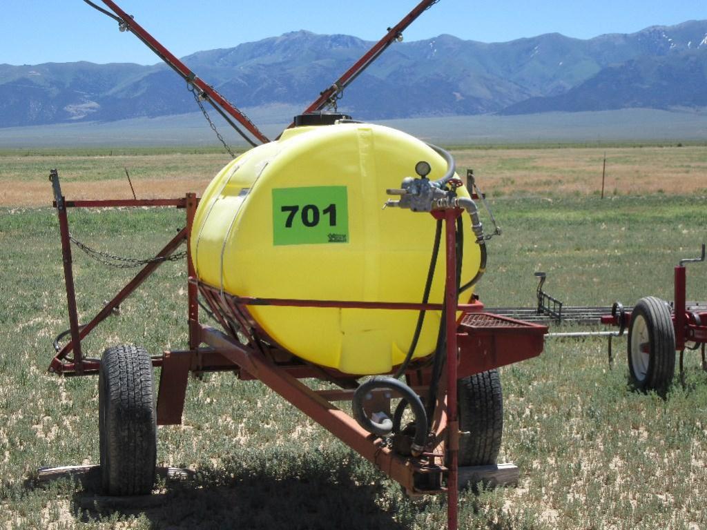 33' pull behind pto boom sprayer, 300 gal. tank