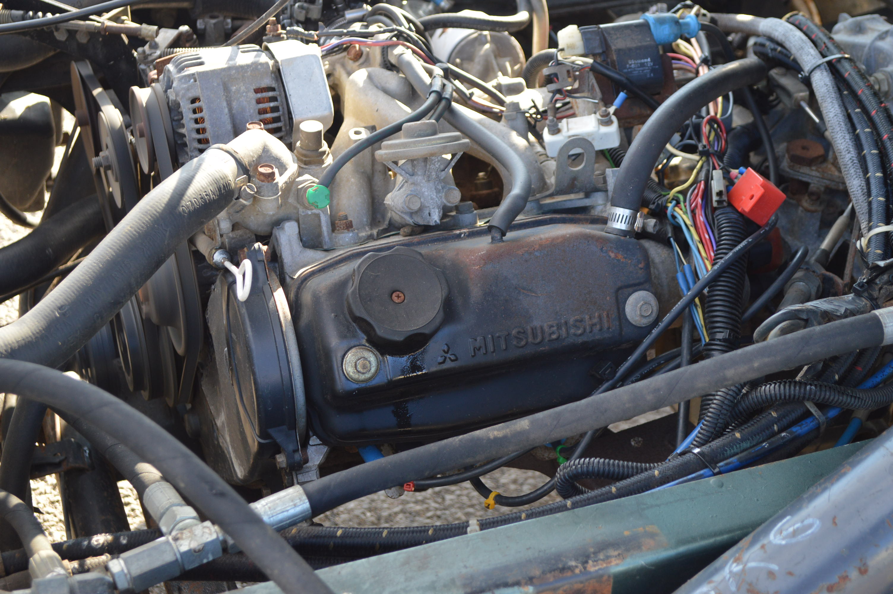 MC - RARE TORO WORKMAN 4X4 TIPPER 3 CYLINDER PETROL ENGINE, 468 HOURS ...