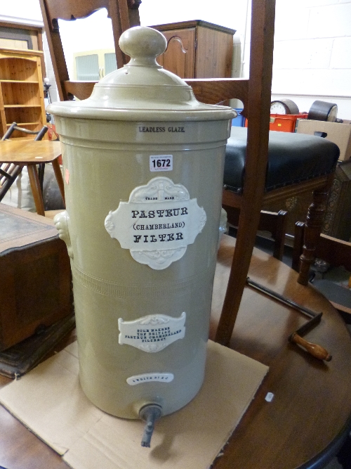 THE BRITISH PASTEUR CHAMBERLAND FILTER CO LEADLESS GLAZED WATER FILTER ...
