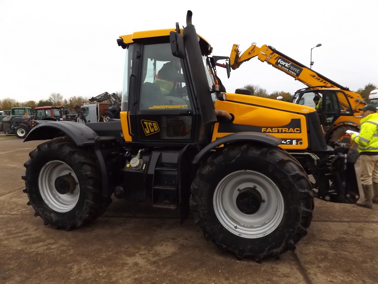 JCB 2140 4ws Fastrac with Front PTO & Linkage & Smoothshift. 5870 hrs