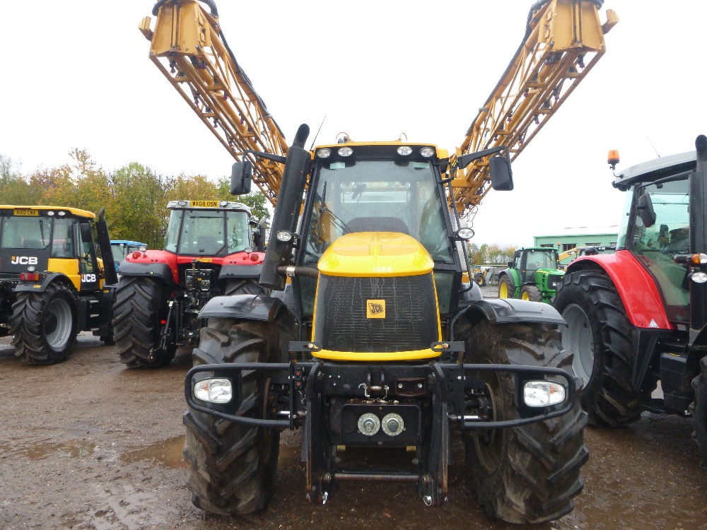 JCB 2170 4ws Fastrac Plus And Knights Demount Sprayer. Heated Seat, ABS ...
