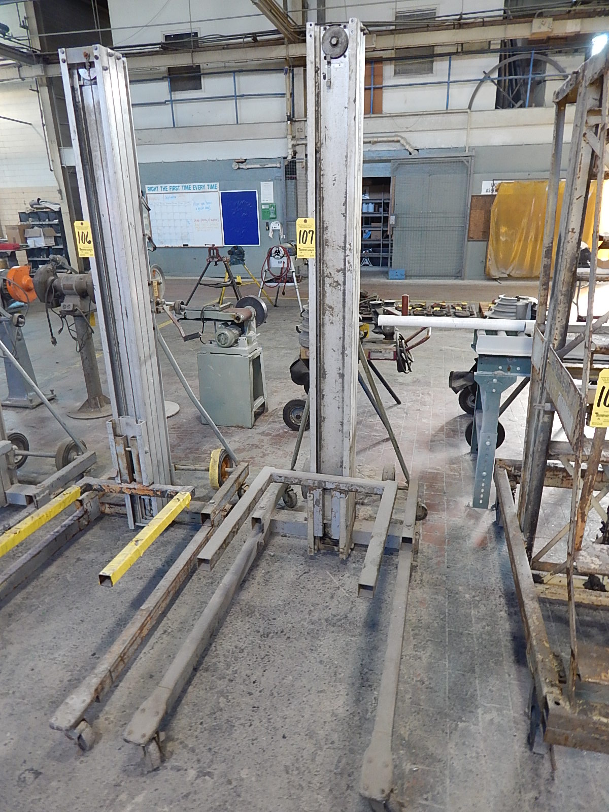 Genie Superlift Model SL-18 Duct Lift, 650 Lb. Capacity, Parts Unit