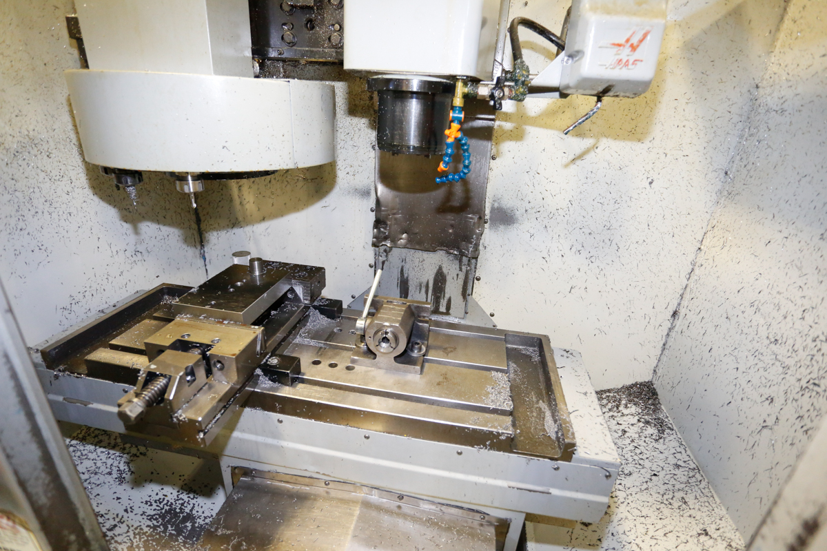 HAAS MINI MILL, 40 TAPER SPINDLE, 12 ATC, 12 X 29 TABLE, 6000 RPM ...