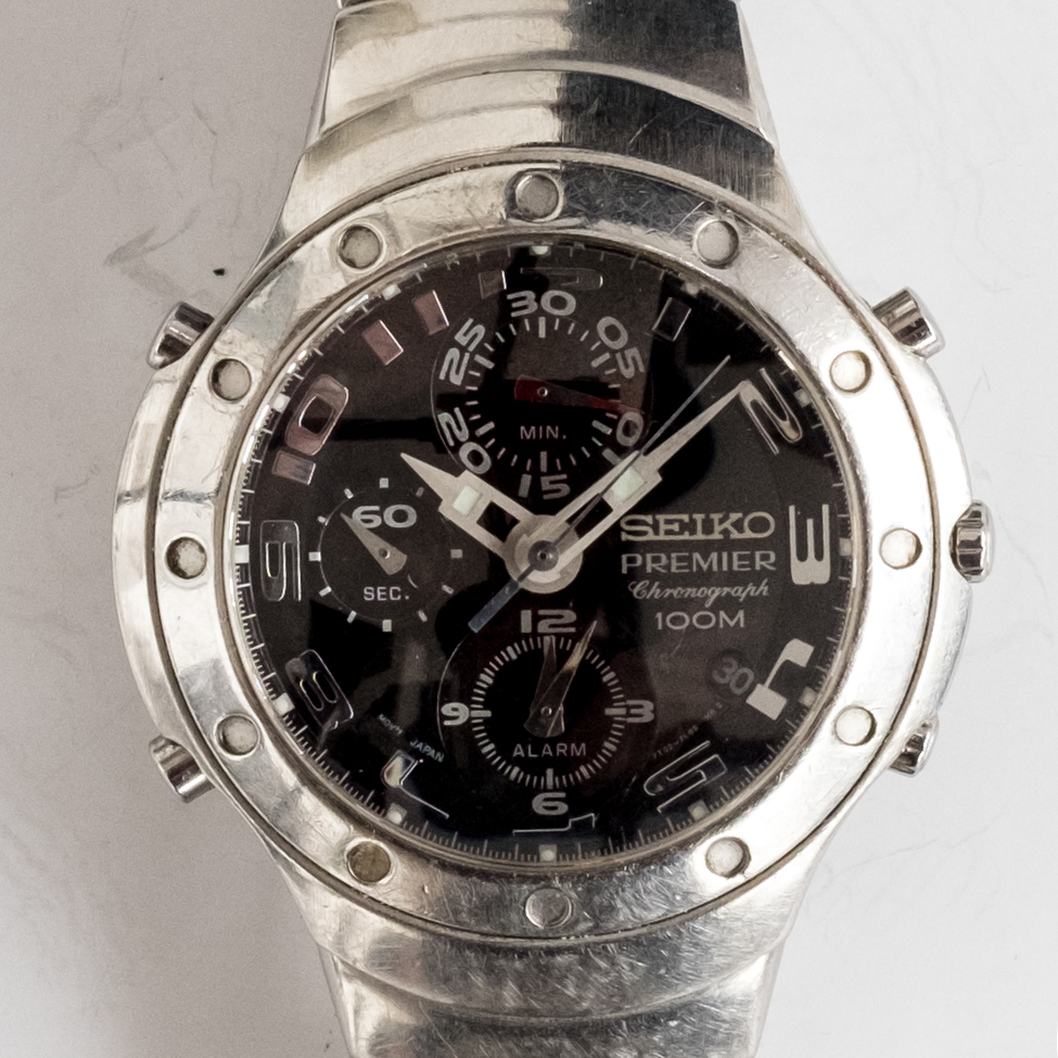 A SEIKO PREMIER CHRONOGRAPH 100M WATCHMODEL NUMBER: 7T32-7H80.Movement ...