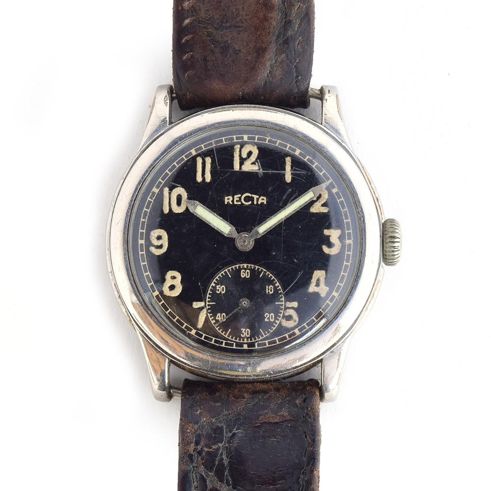 A GENTLEMAN'S GERMAN MILITARY WW2 RECTA WRIST WATCH CIRCA 1940s, German ...
