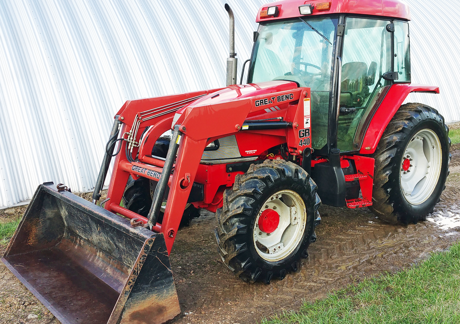 McCormick CX70 tractor, MFWD, CHA, Great Bend 440 loader w/quick-tach ...