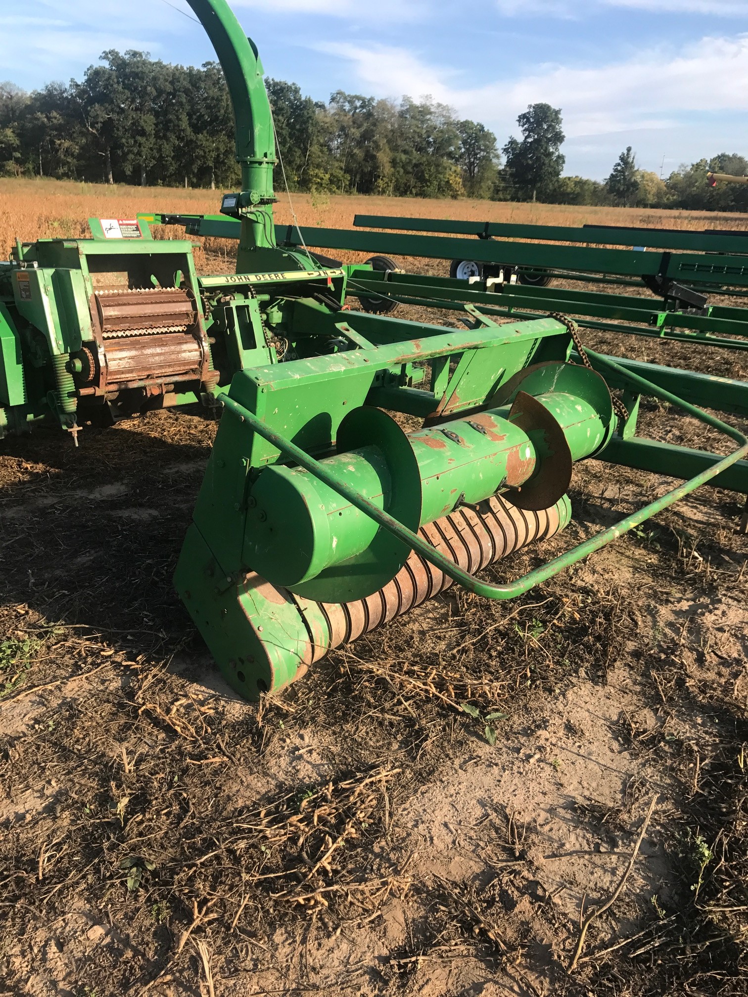 John Deere Hay Chopper Model: 3970, SN: E30970X985846 w/ Head & Controller