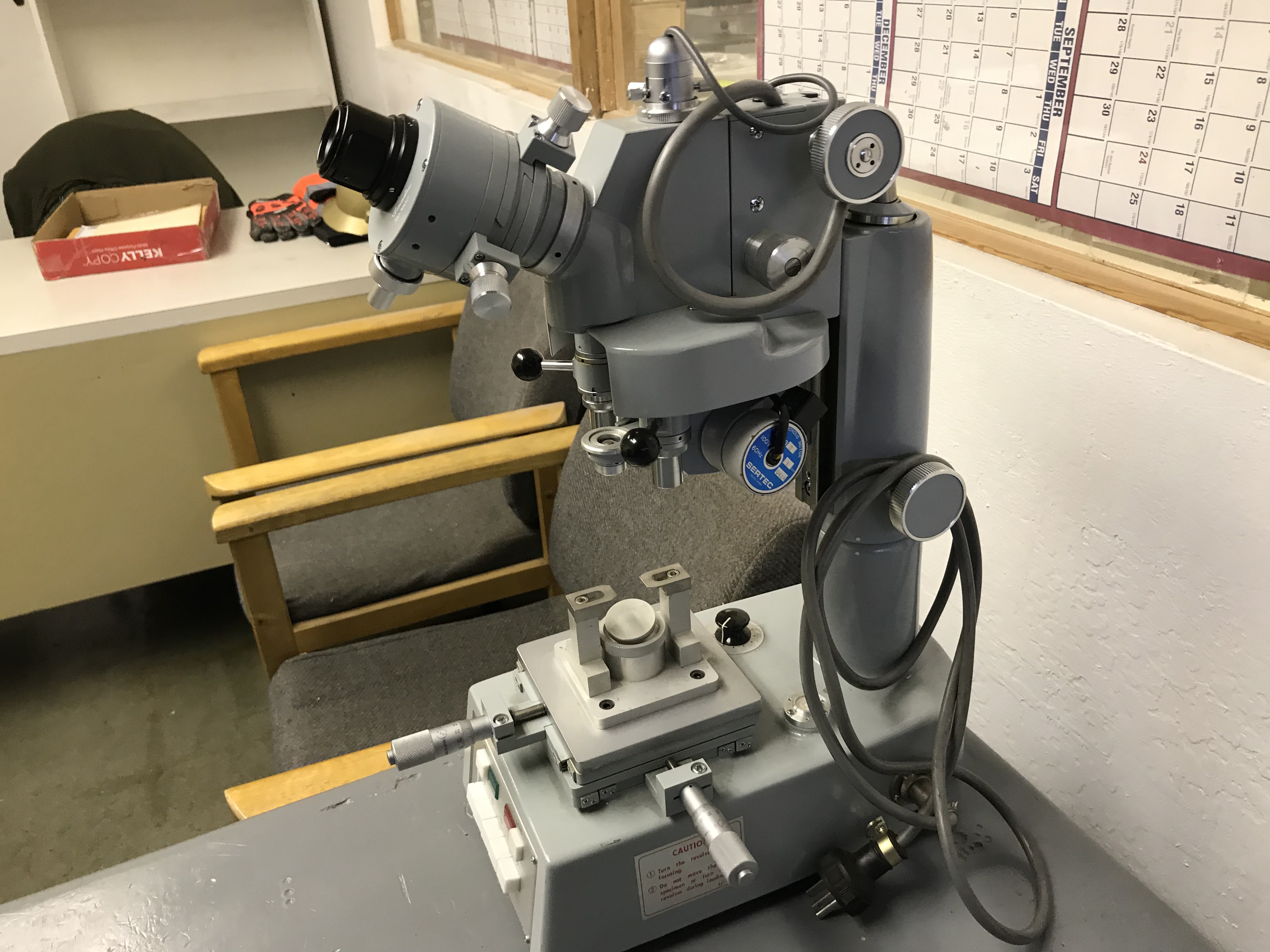 [LOT] Shimadzu micro hardness tester type M