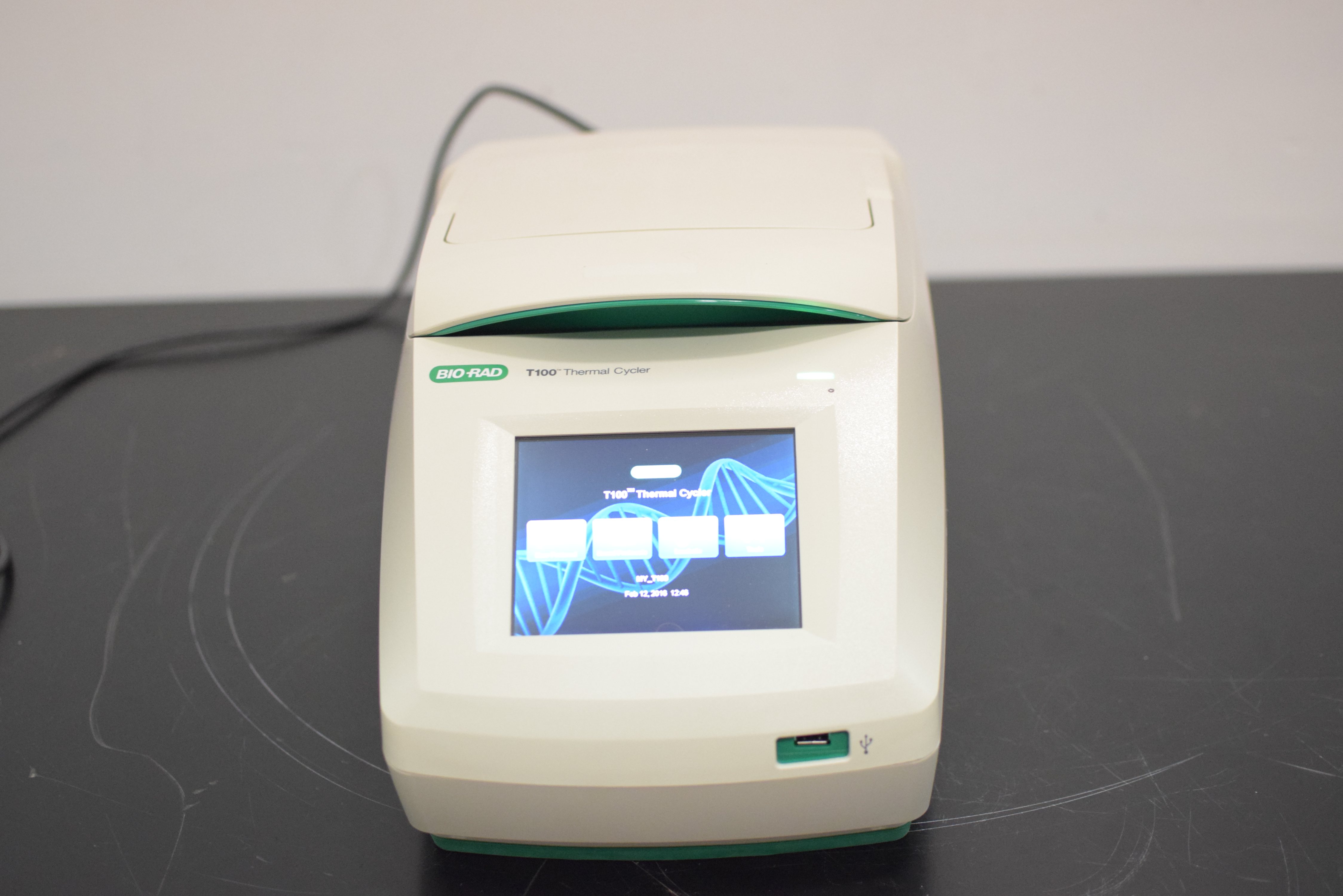 BioRad T100 Gradient Thermal Cycler Make: BioRad Model: T100 Gradient ...