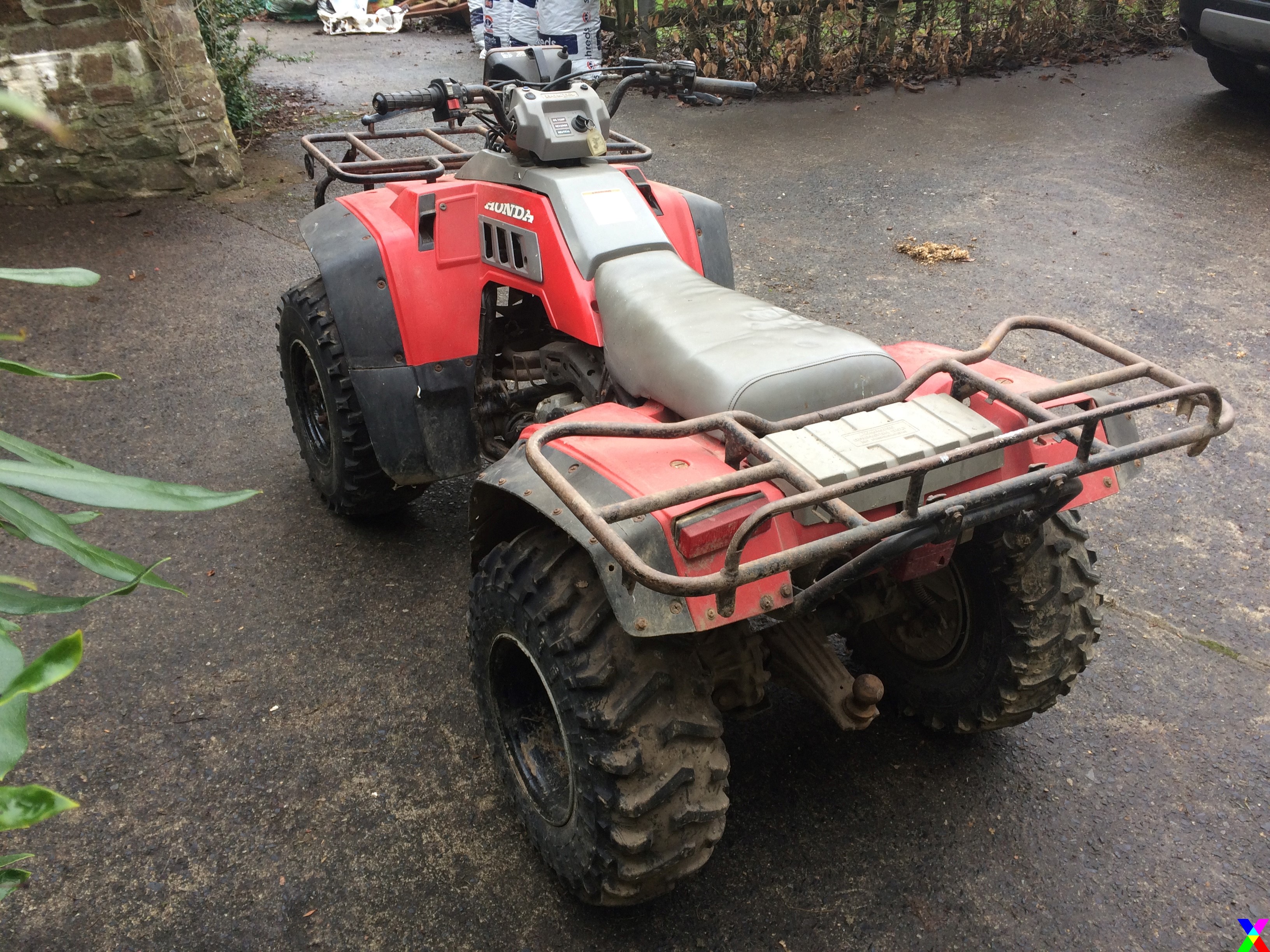 Honda Big Red TRX 300 4x4 Quad Bike. Turns over but non runner. Wheels have bene hot dip galvanis