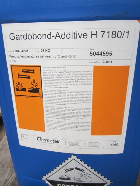 4 - Chemetall 25kg Gardobond additive H7180/I - Lift out charge to be ...