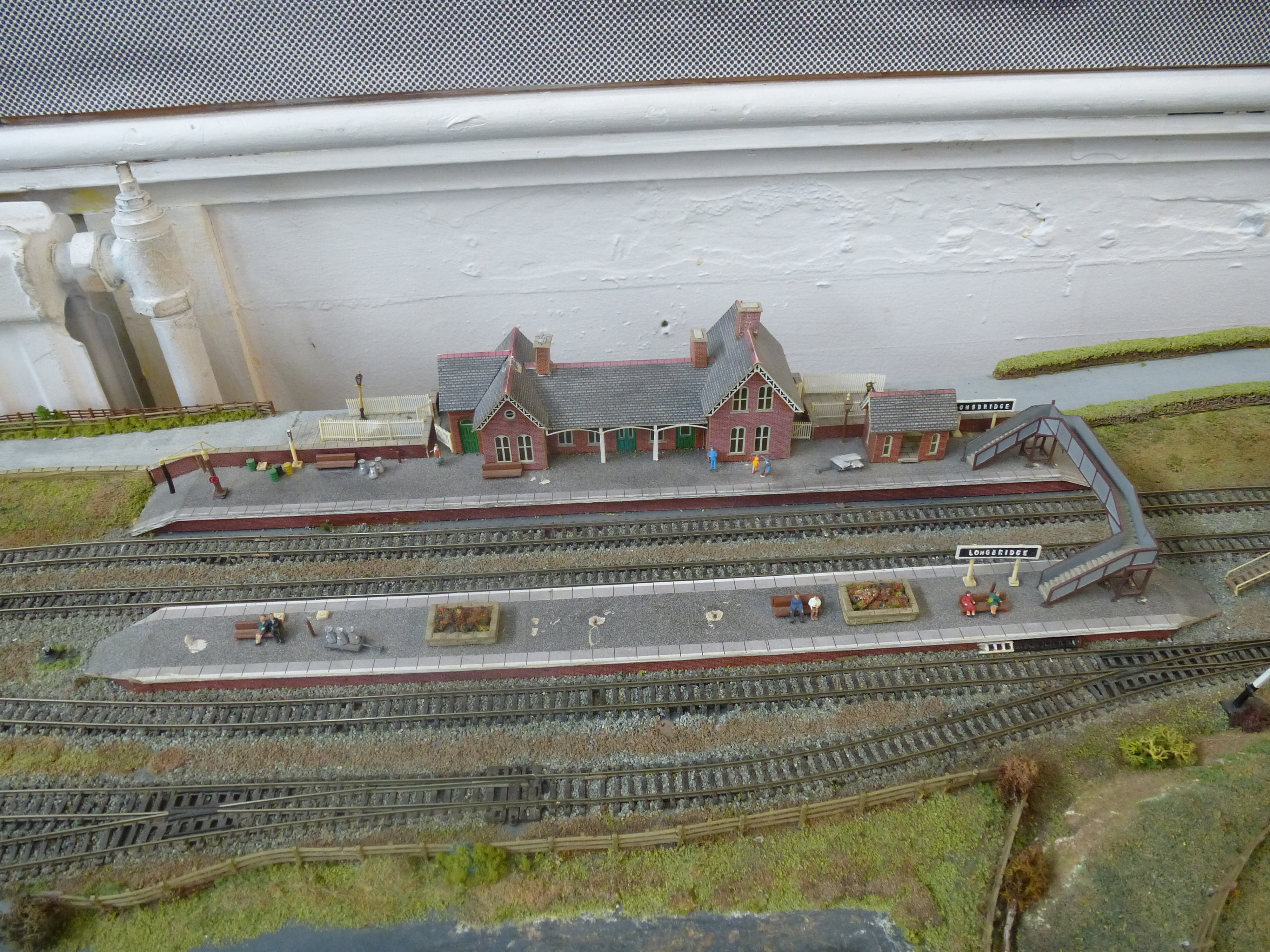 TABLETOP RAILWAY LAYOUT