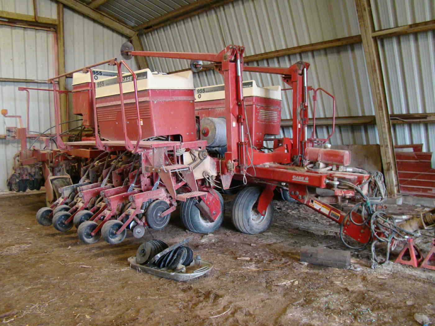1998 Case IH 955 Cyclo 12-23 planter