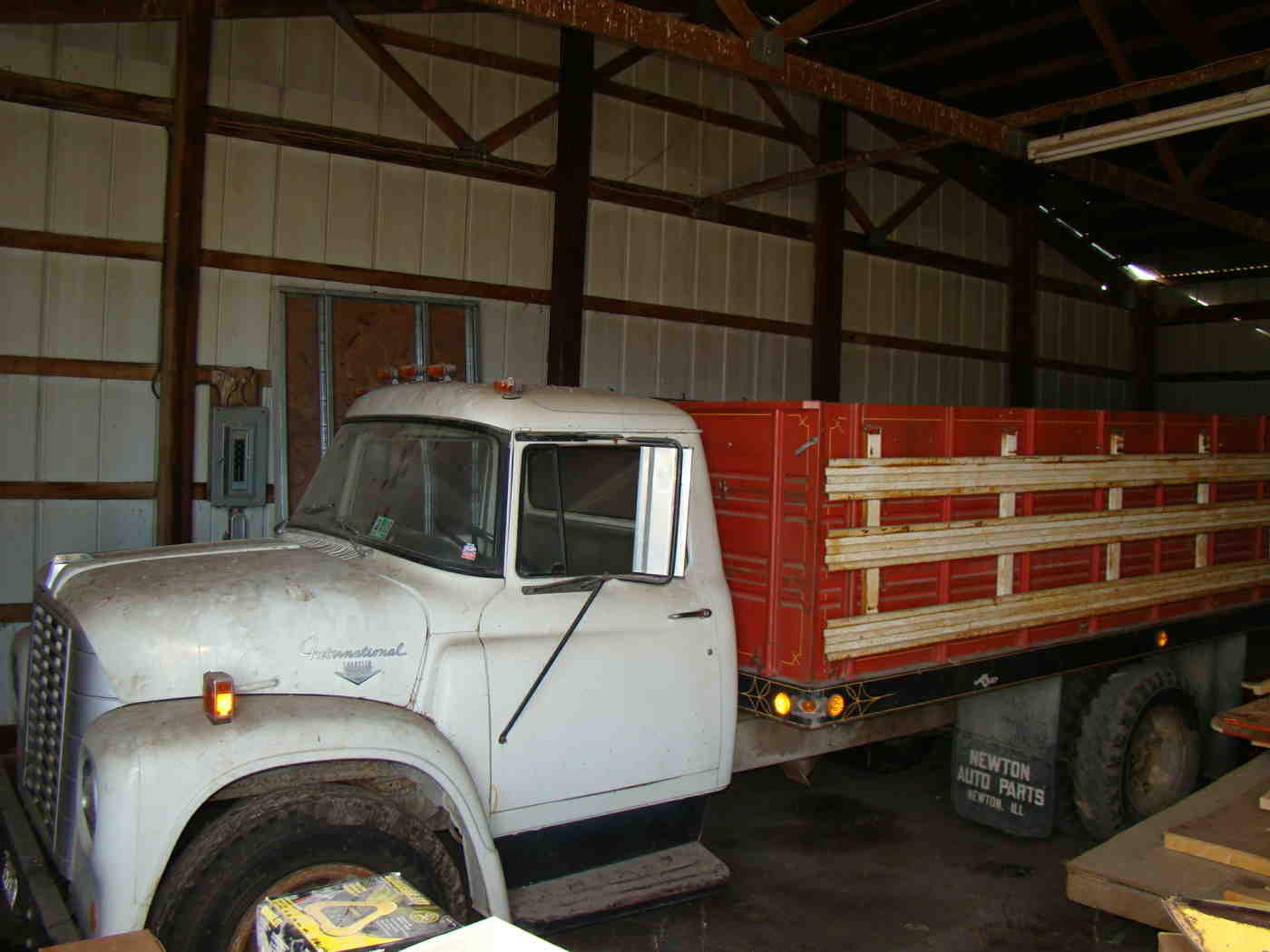 1971 International Loadstar, grain truck, 2T Loadstar 1600, 54,018 miles