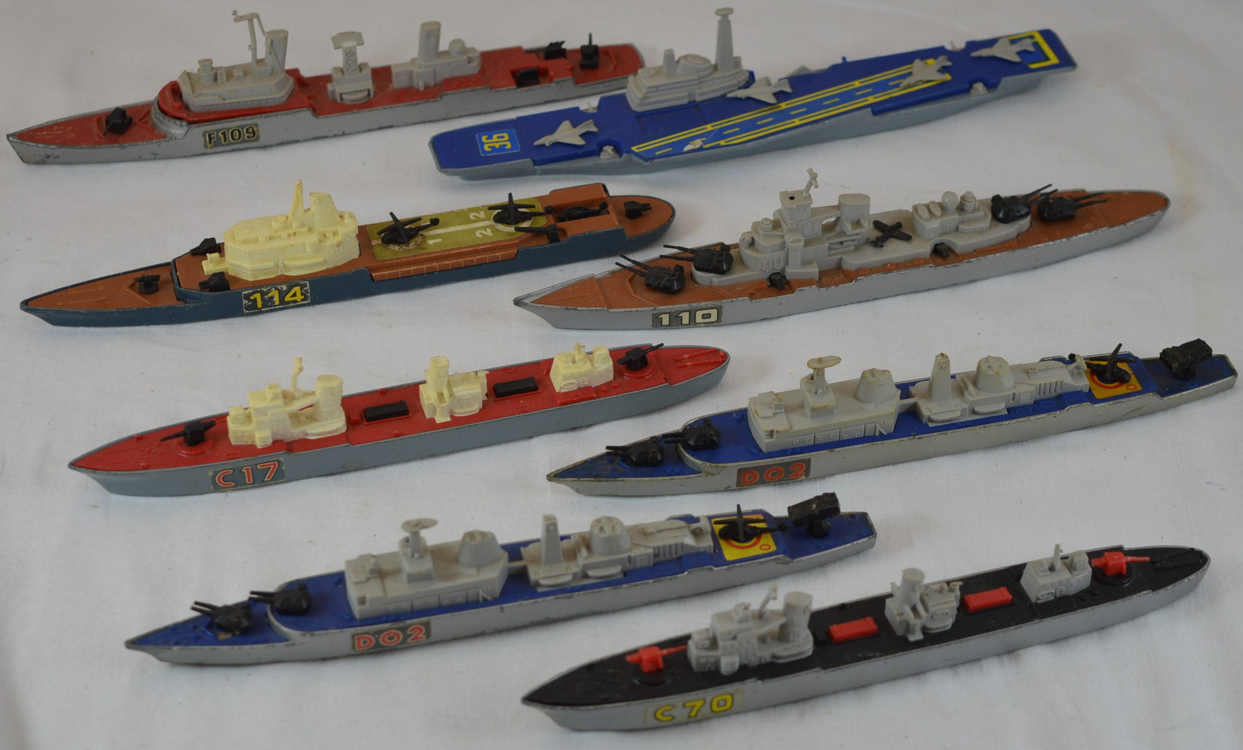 8 Matchbox Sea King model ships