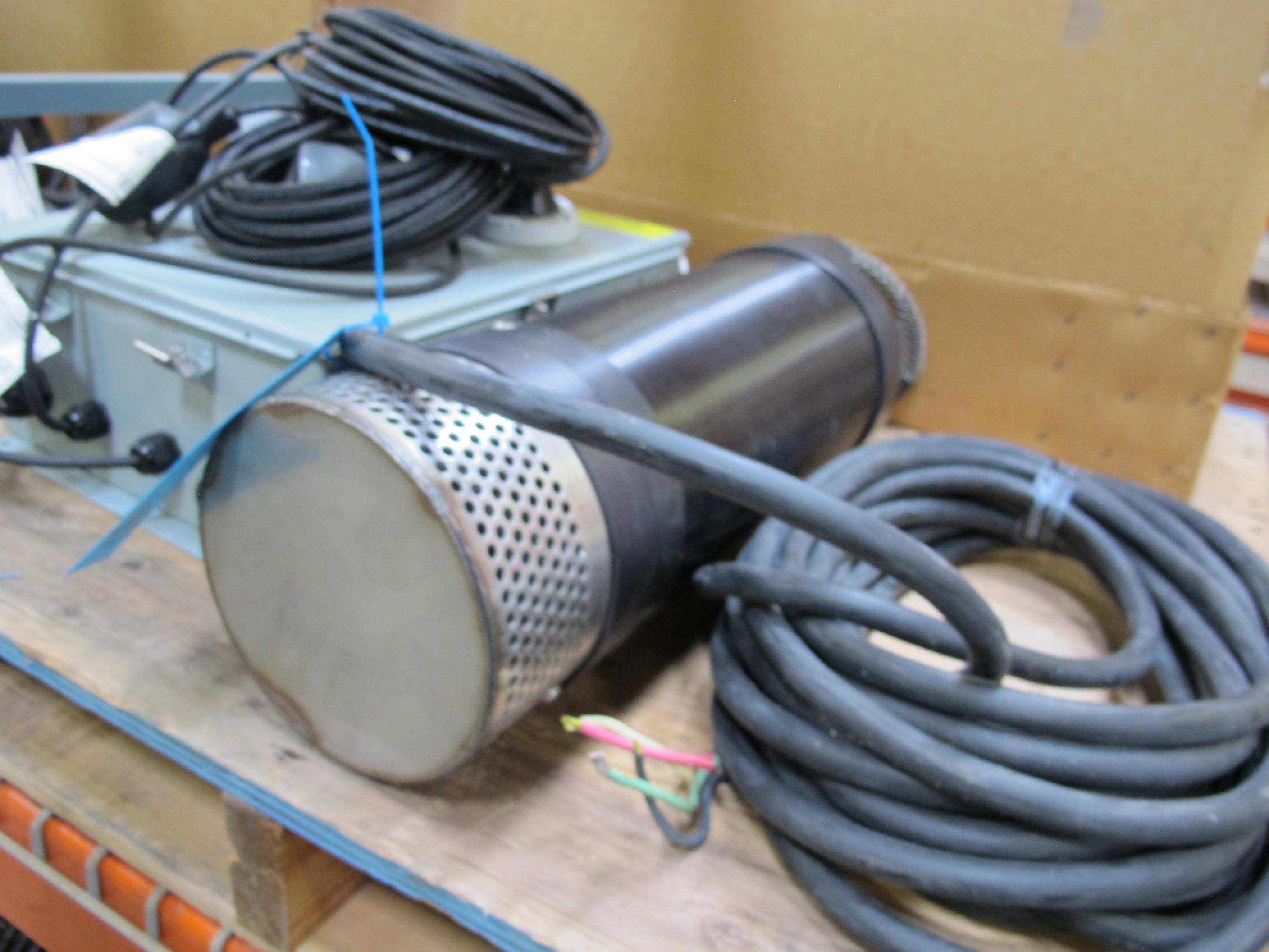 PROSSER STANDARD LINE SUBMERSIBLE DEWATERING PUMP "SUMP PUMP", WITH ...