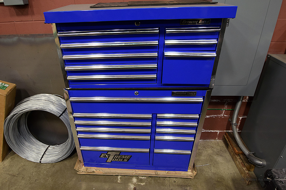 Extreme Tools Tool Box (Damaged)