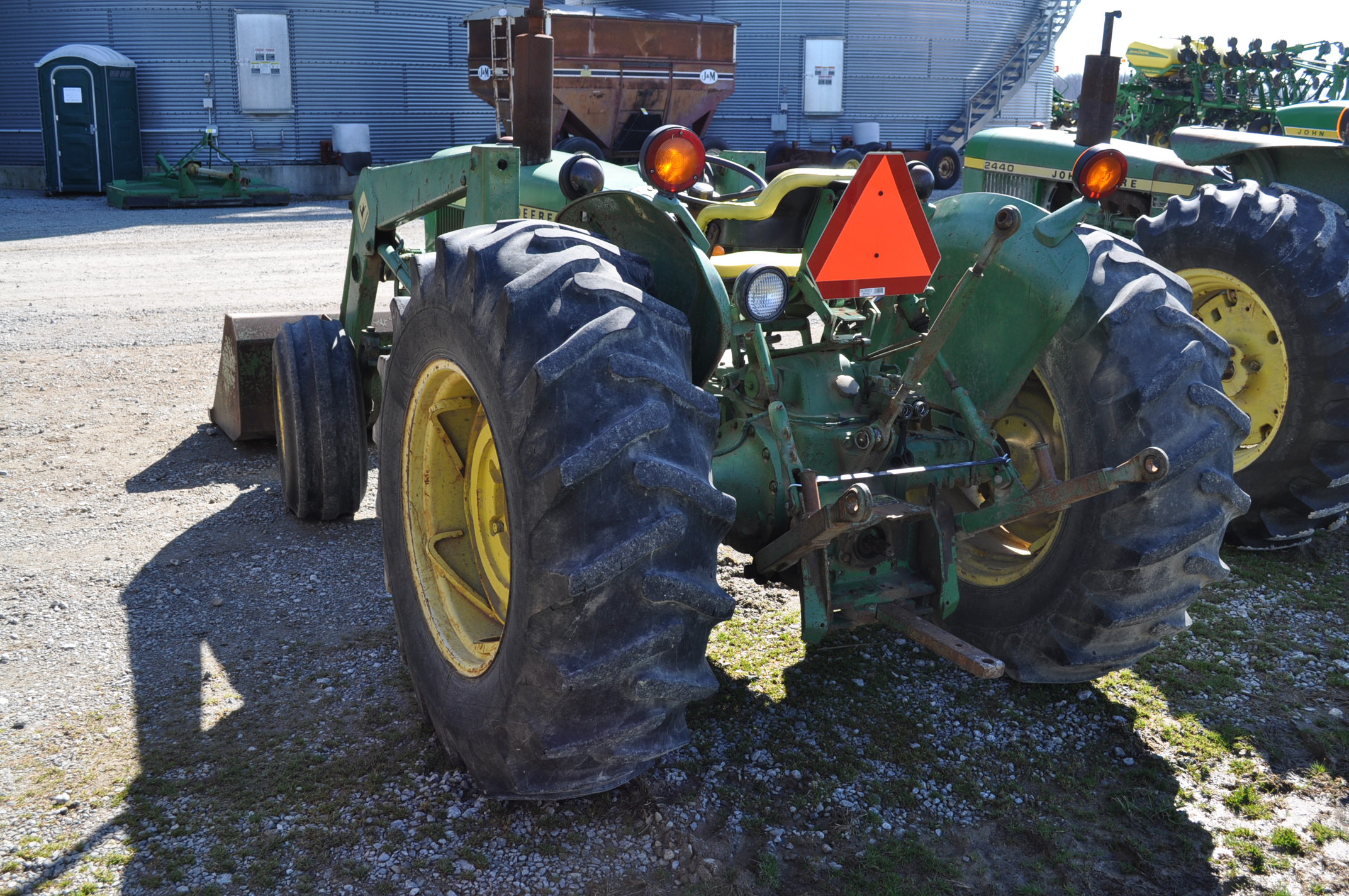1976 John Deere 2440 tractor, 2WD, 16.9-28 tires, diesel, 3 pt, quick ...