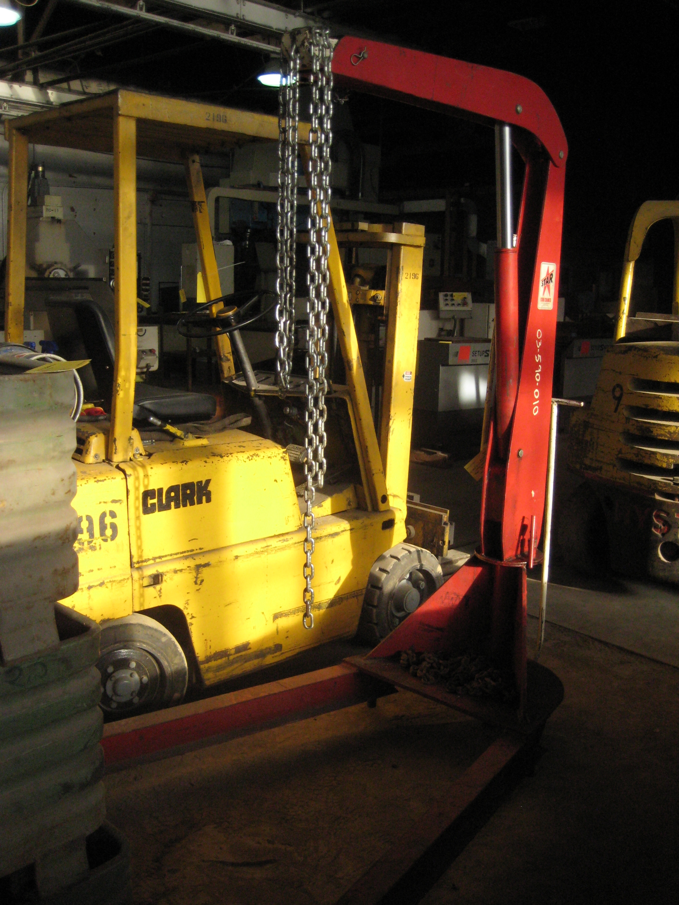 Star Crane Cherry Picker. Capacity Boom in - 4,000 lbs and Boom out ...