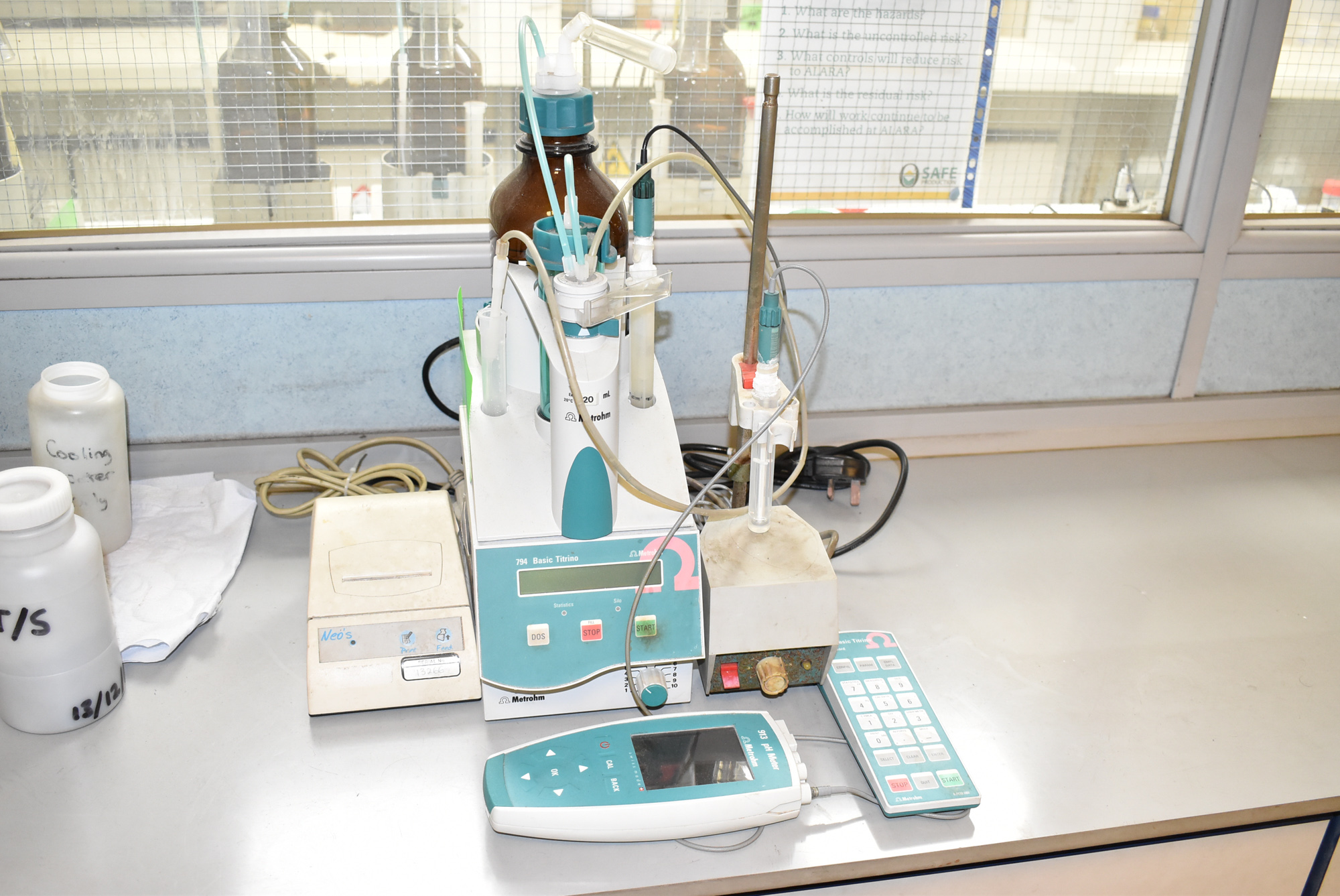 METROHM DIGITAL TITRATOR SYSTEM CONSISTING OF METROHM 794 BASIC TITRINO ...