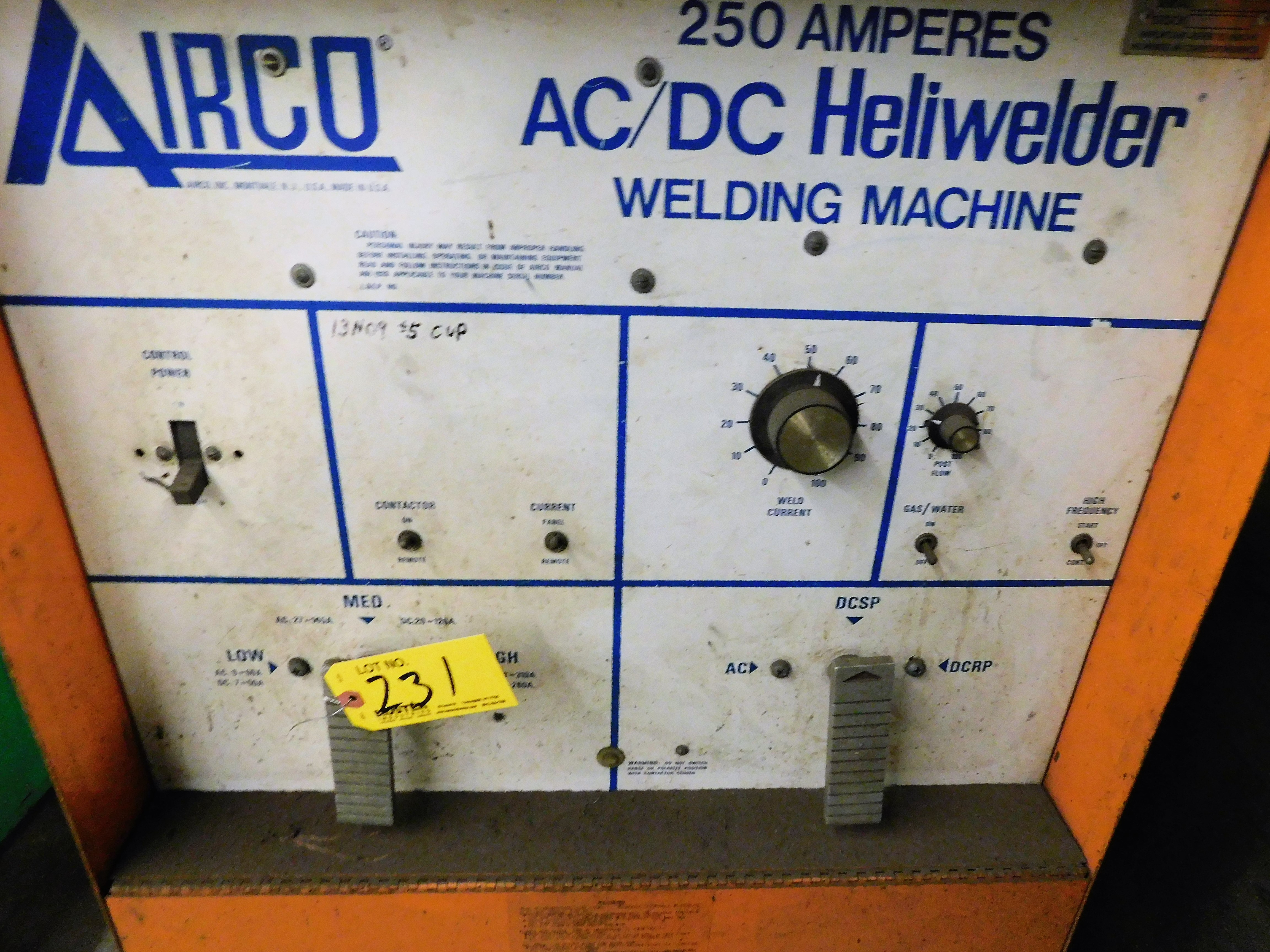 AIRCO 250-AMP AC/DC HELIWELDER WELDING MACHINE, WITH BERNARD CHILLER, S ...