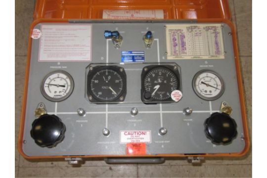 Barfield 1811D103 Portable Pitot Static Air Leak Tester p/n 101-00164 ...