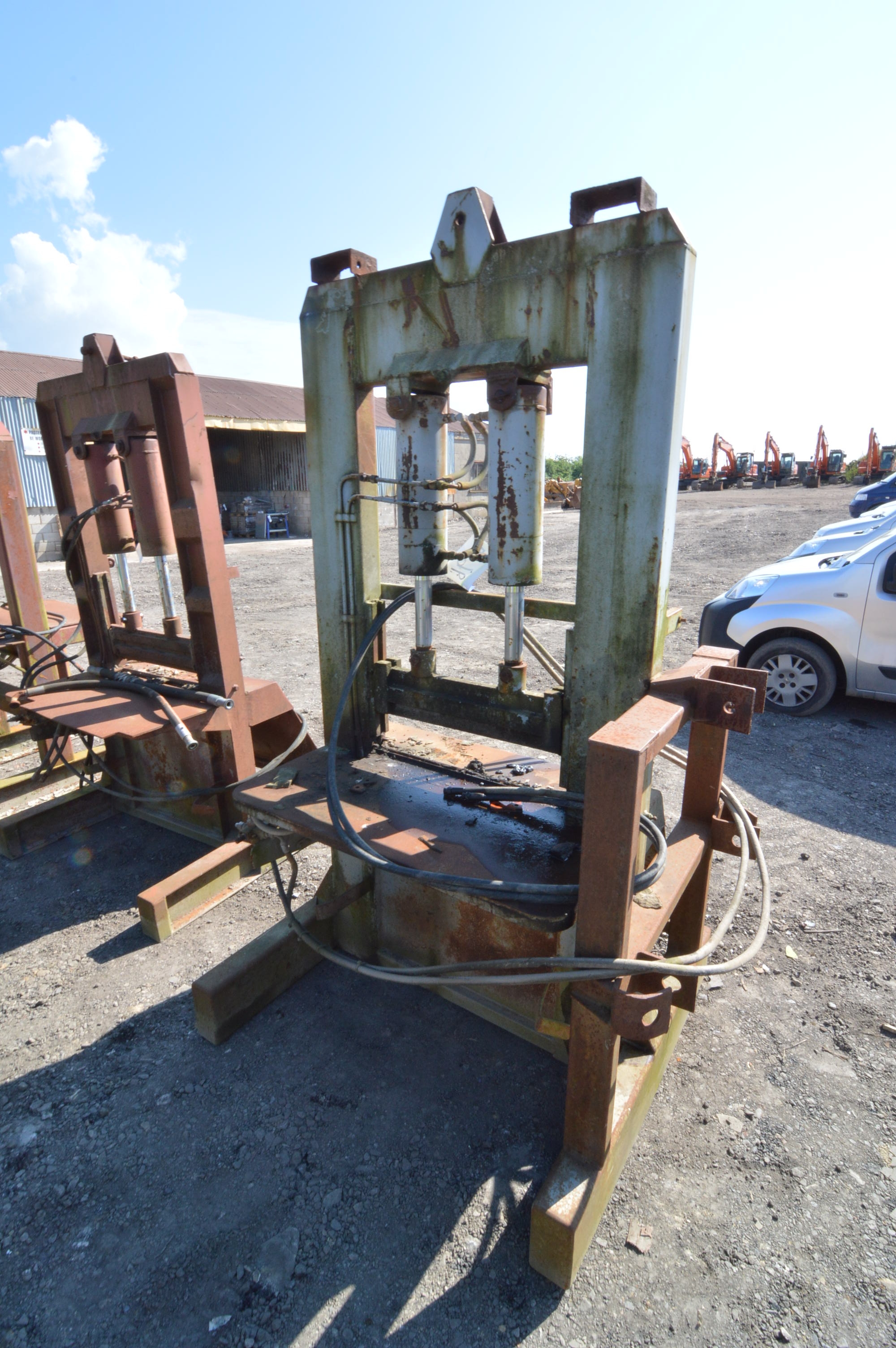 Wells 600mm Wide Hydraulic Stone Cropper (please note 10% Buyers ...