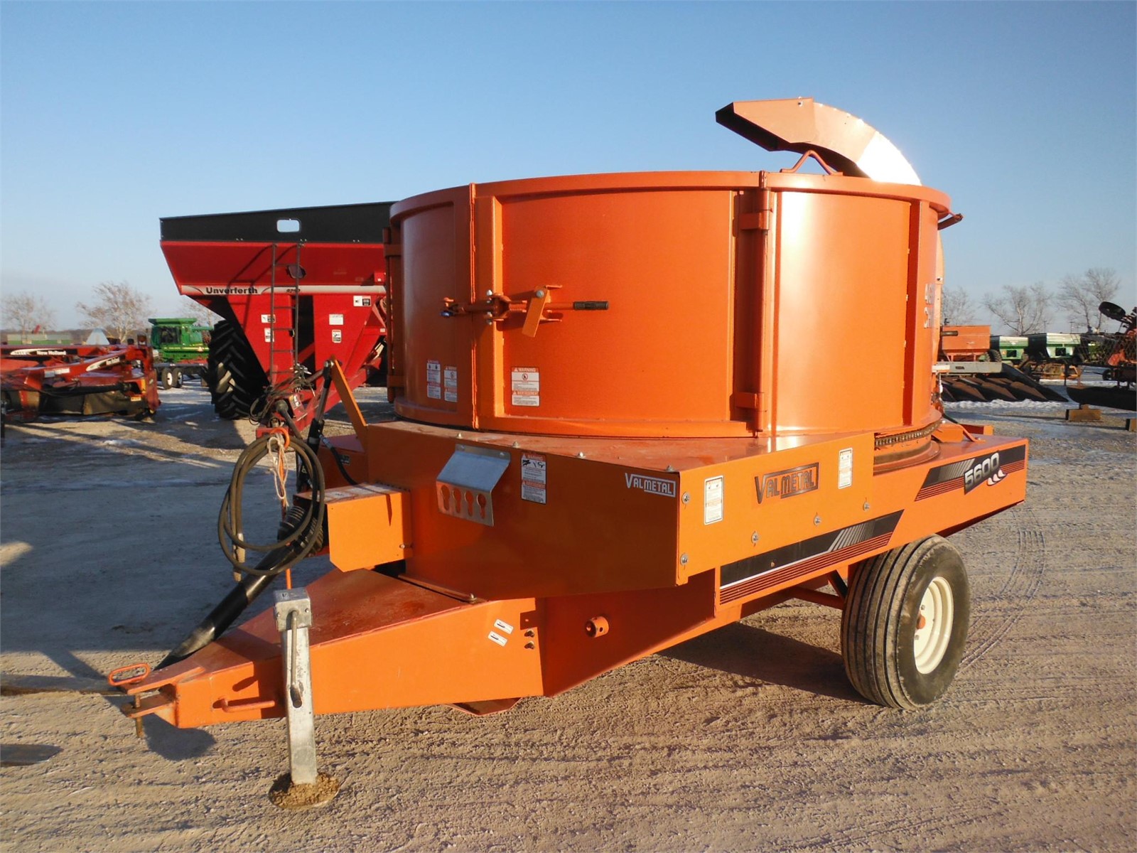 ValMetal 5600 Bale Procesor sn#53756, Agri-Chopper, 1000 Pto, Spreading ...