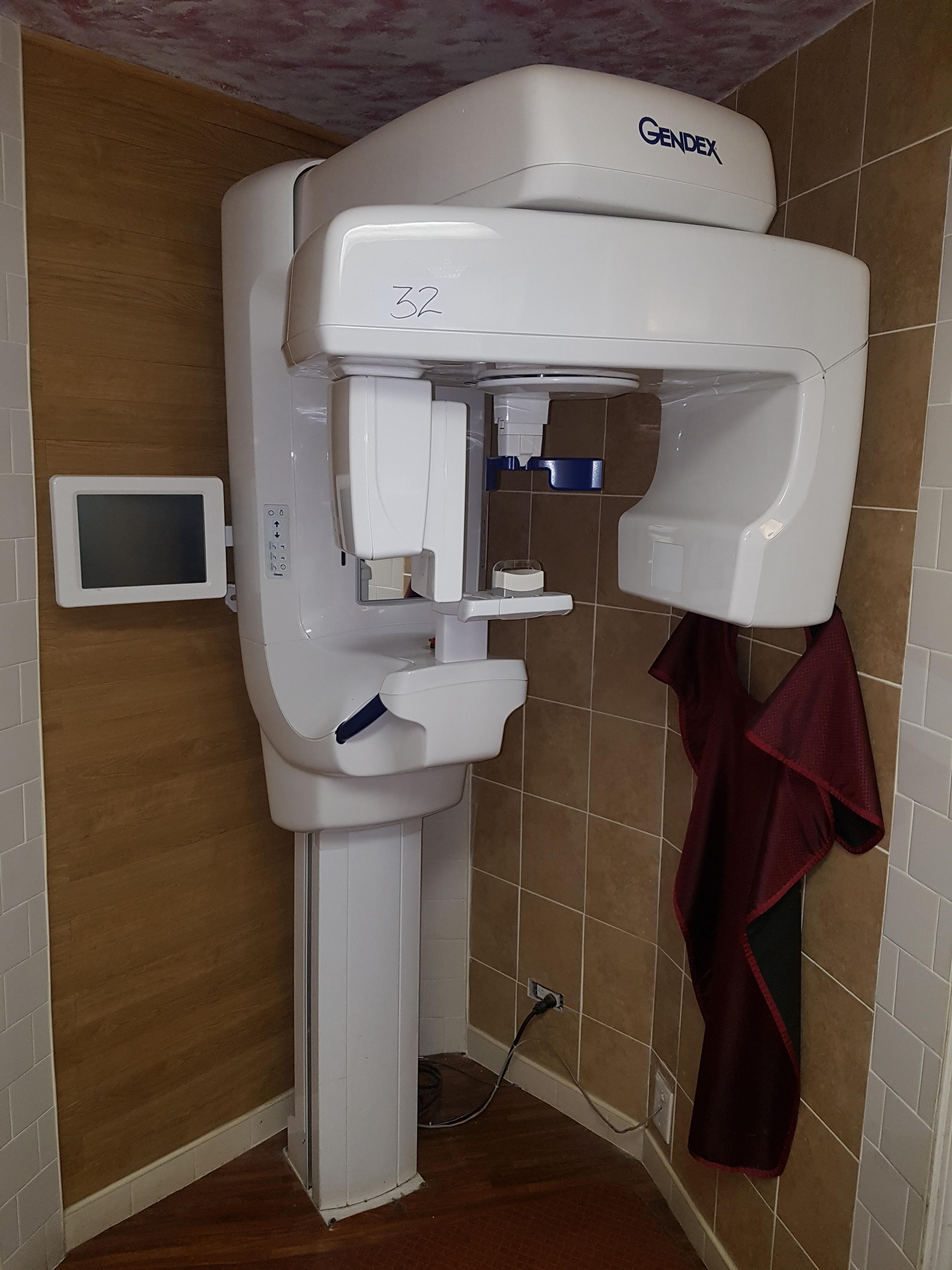 Gendex GXDP-700 Panoramic X-Ray System