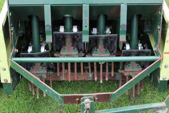 Ransomes Ryan GA30 18hp Ride On Aerator The Ransomes Ryan GA-30 Aerator ...