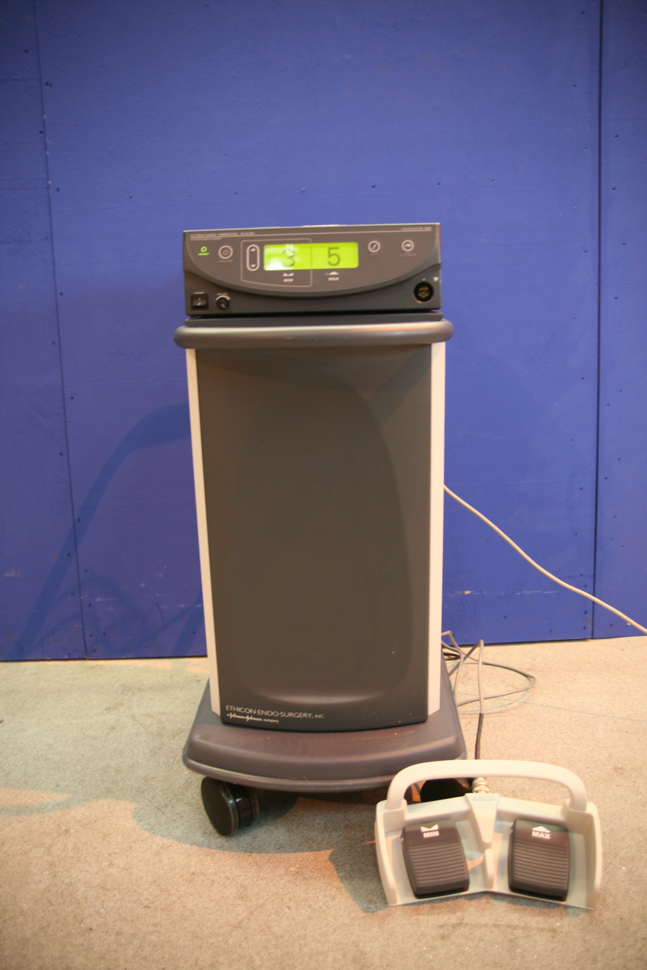 Ethicon Endo-Surgery Ultracision Harmonic Scalpel Generator 300 with ...