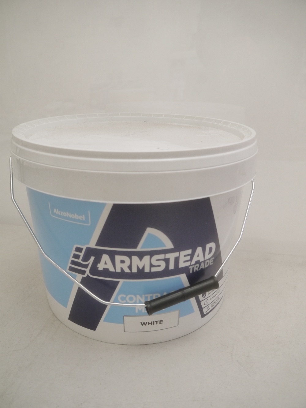 10L Armstead trade contract matt White emulsion.