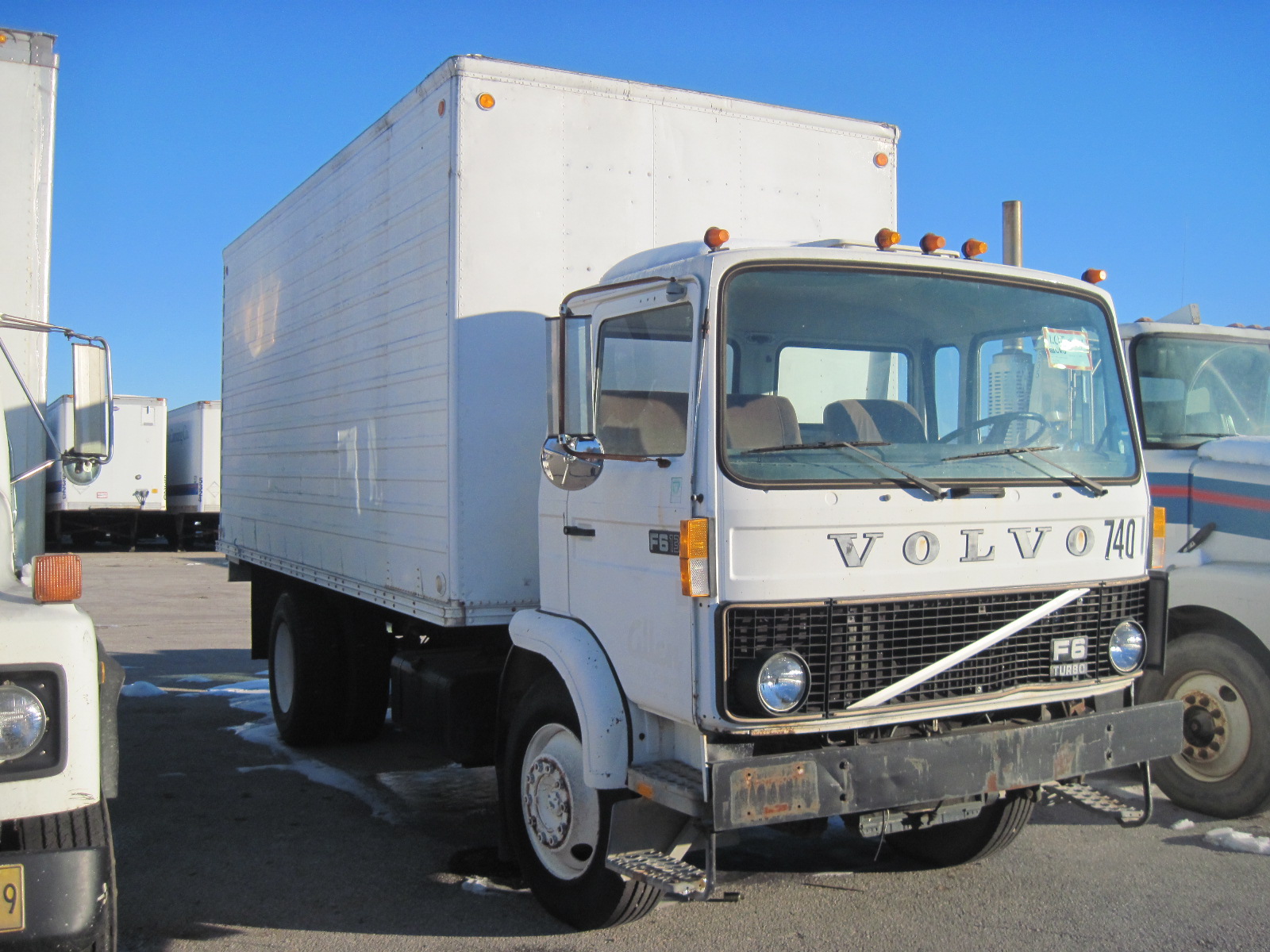 1984 Volvo box truck, model F613, 101,886 miles, 16' box, 5-speed ...
