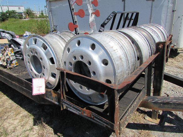 (9) 11R24.5 Aluminum Truck Wheels