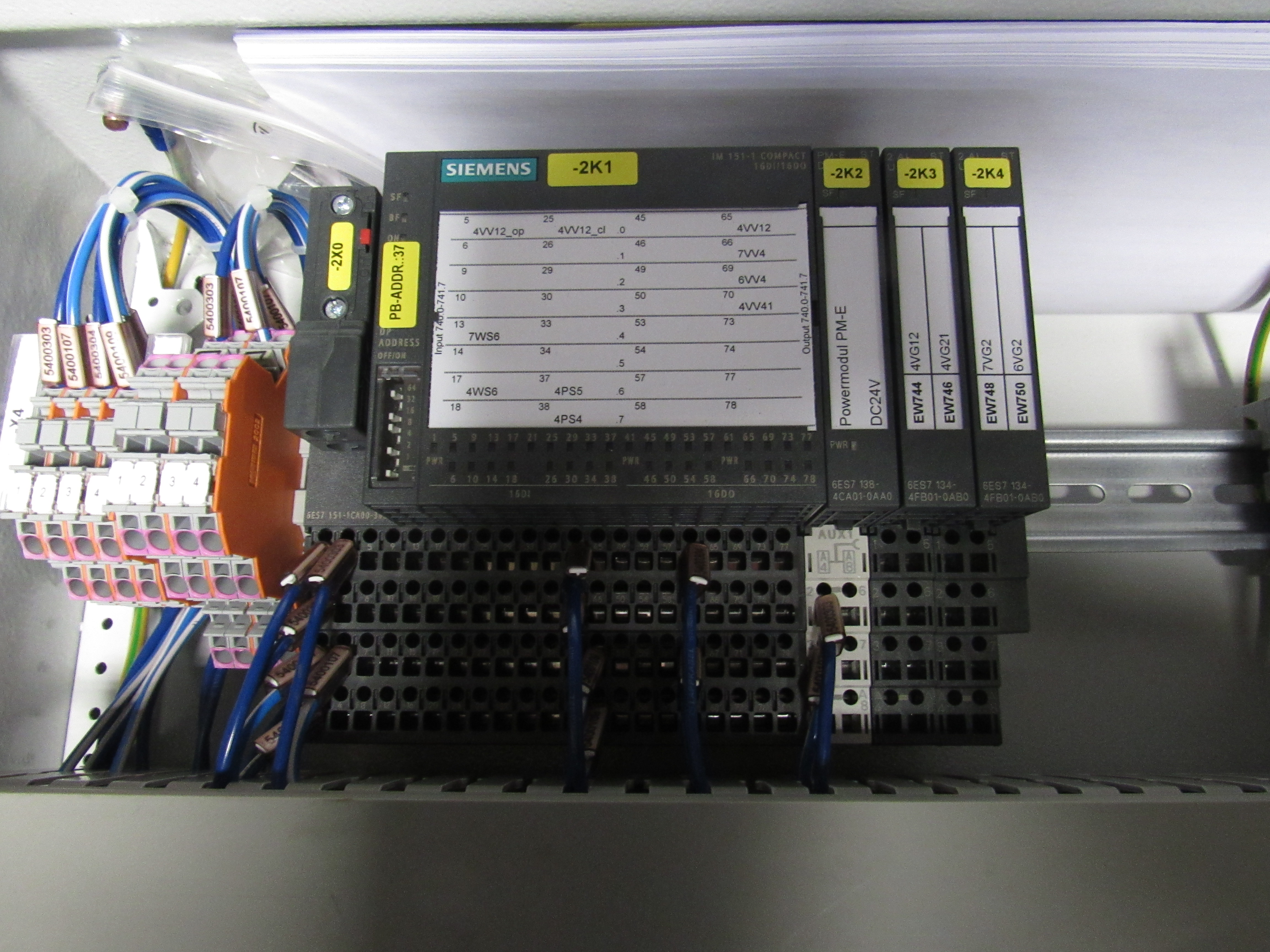 LOT OF 2 SIEMENS ENCLOSED PLC RACK