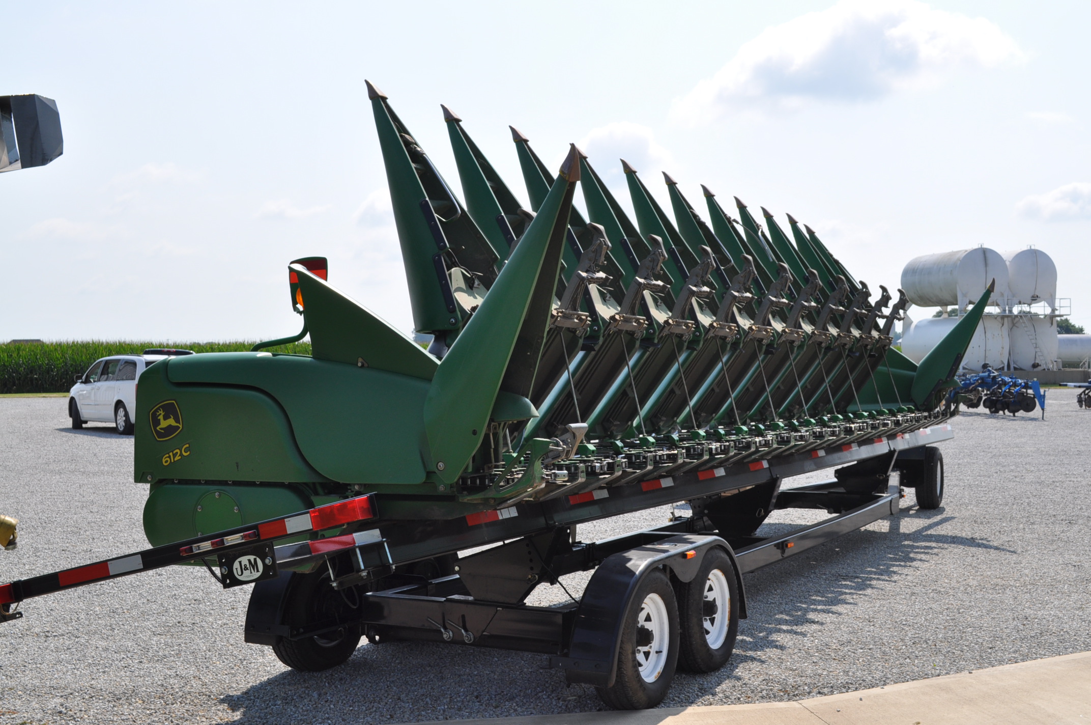 John Deere 612C corn head, Calmar intermeshing stalk rolls, hyd deck ...