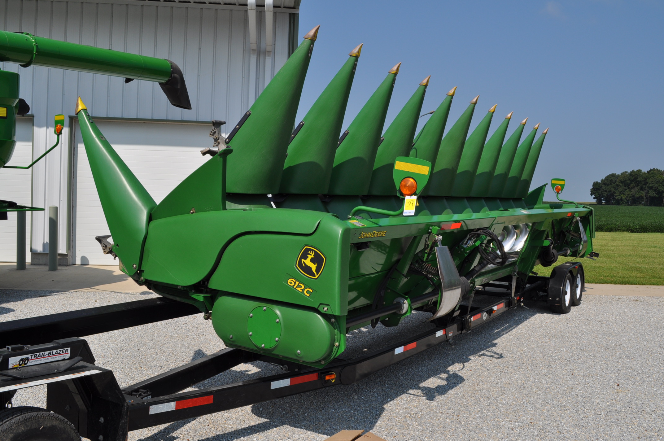John Deere 612C corn head, Calmar intermeshing stalk rolls, hyd deck ...