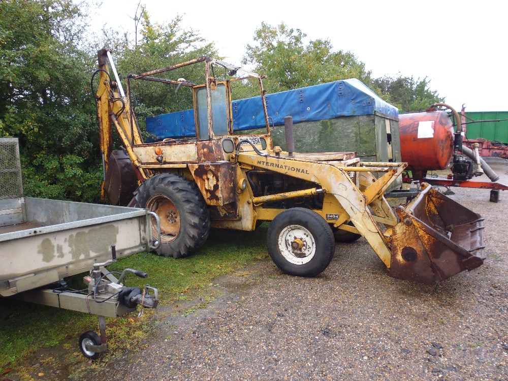 International Wain Roy 2WD digger. Based on International 3434 ...