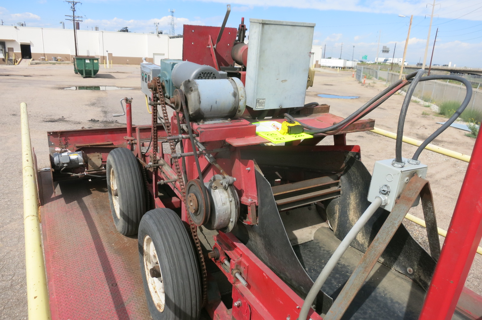Spudnik potato van unloader, on approx. 9'x 35'long flat bed with ...