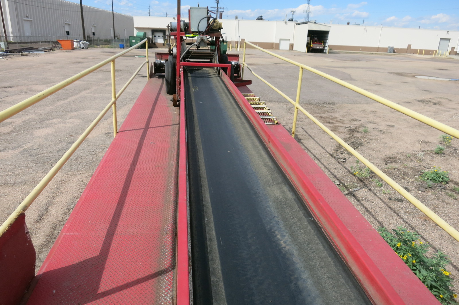 Spudnik potato van unloader, on approx. 9'x 35'long flat bed with ...