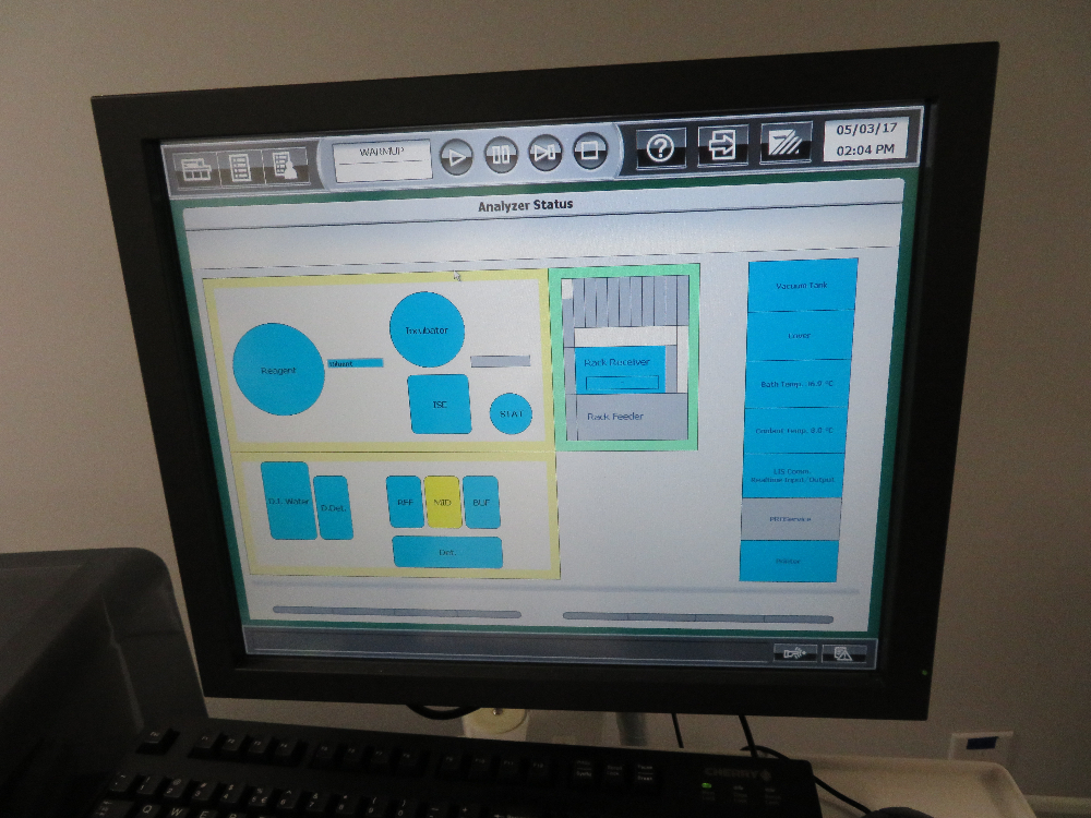 Beckman AU480 Chemistry Analyzer with built in monitor, PC and software ...