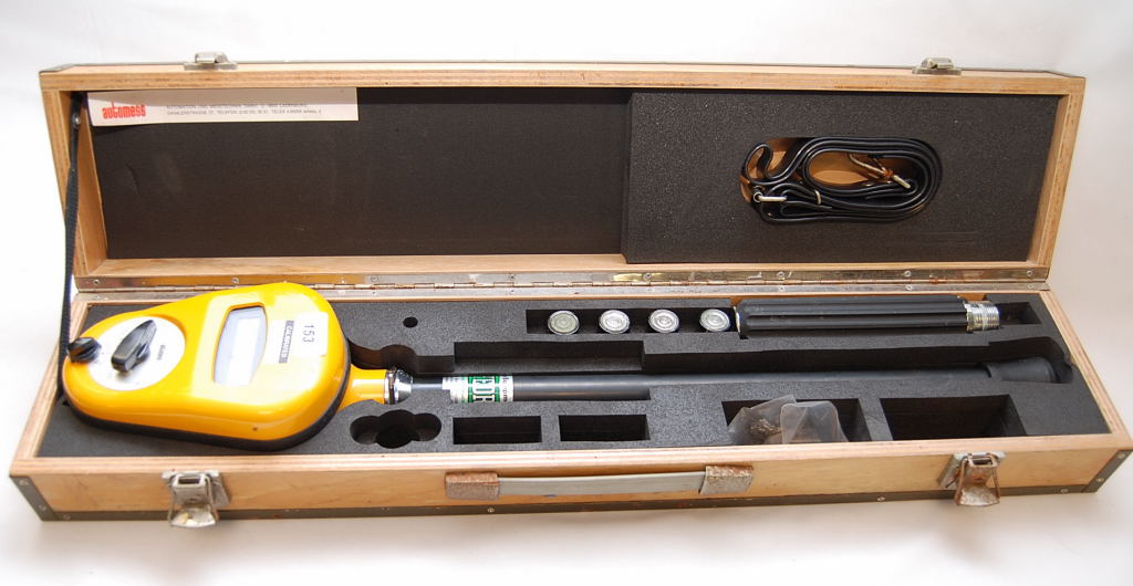 CASED TELETECTOR 6112D GAMMA RADIATION DETECTOR