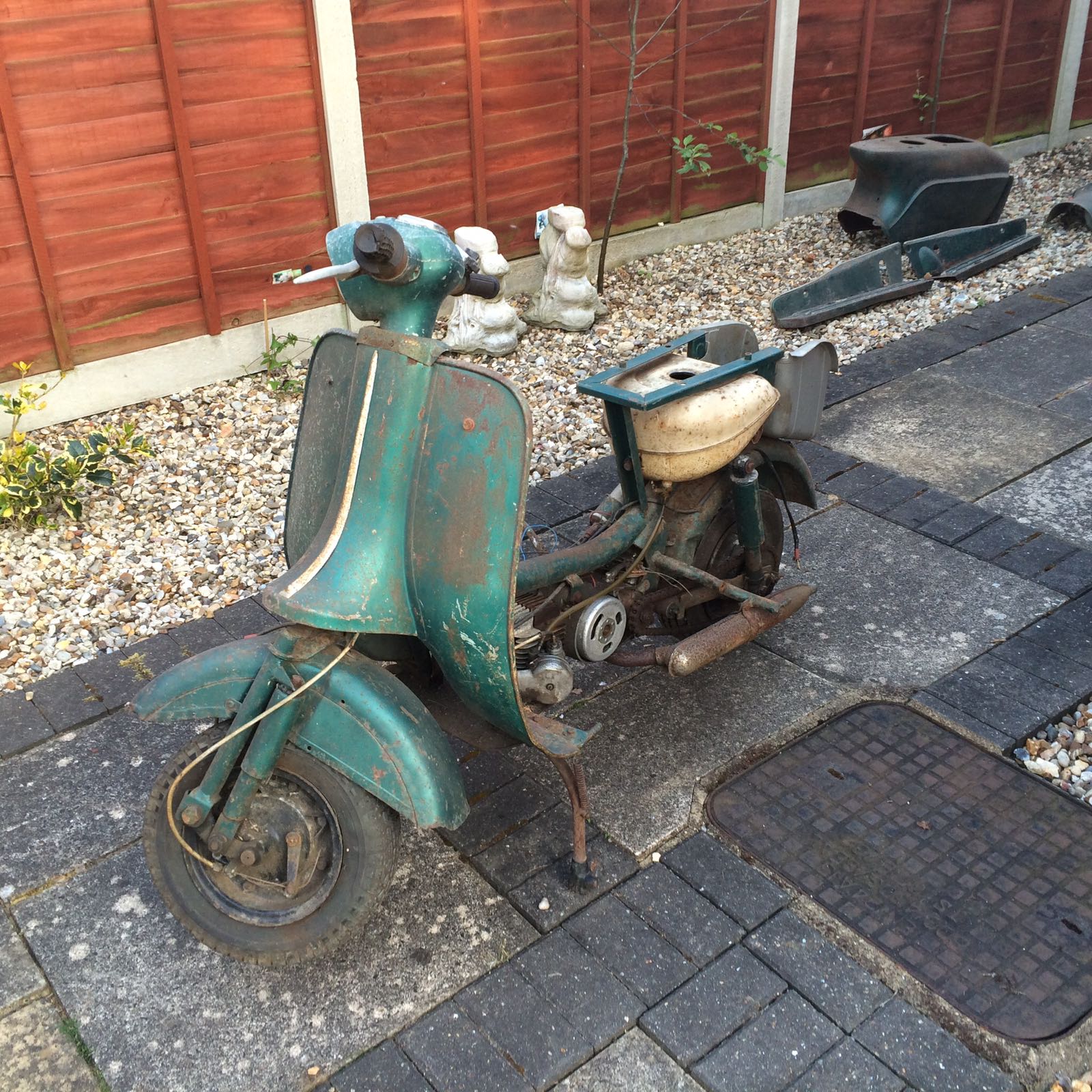 Raleigh Roma Scooter (Dismantled) - NO RESEVE Been Stripped Since ...