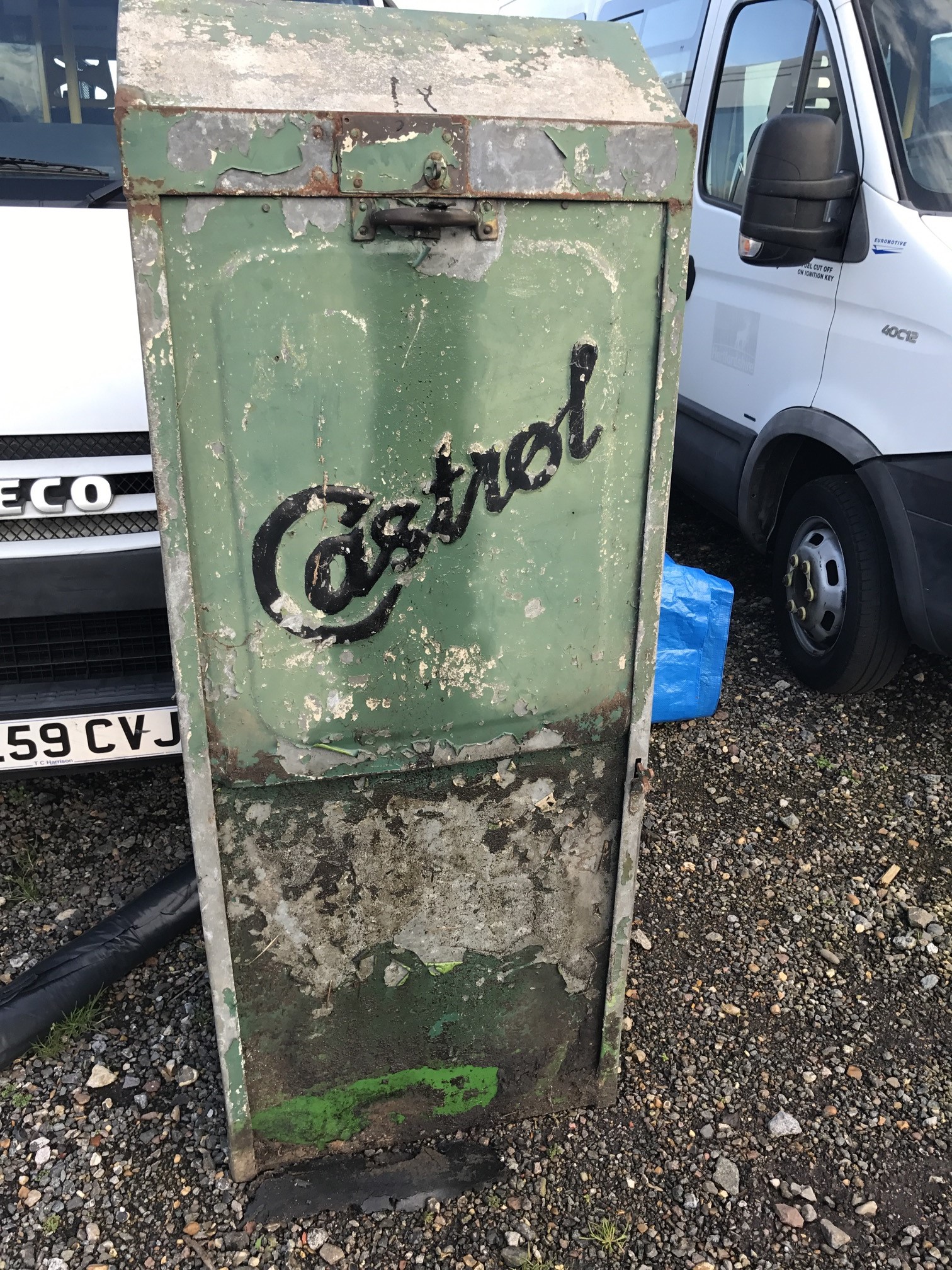 VINTAGE CASTROL OIL DISPENSER/PUMP - NO RESERVE VIEWING VIEWING DAYS ...