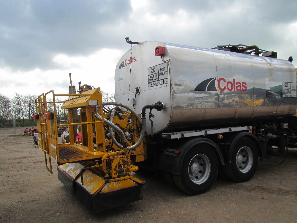2000 ERF 6x4 Tar Sprayer 13500L Bitumen Tank, Phoenix Variable Width ...