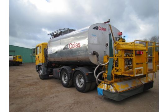 2000 ERF 6x4 Tar Sprayer 13500L Bitumen Tank, Phoenix Variable Width ...